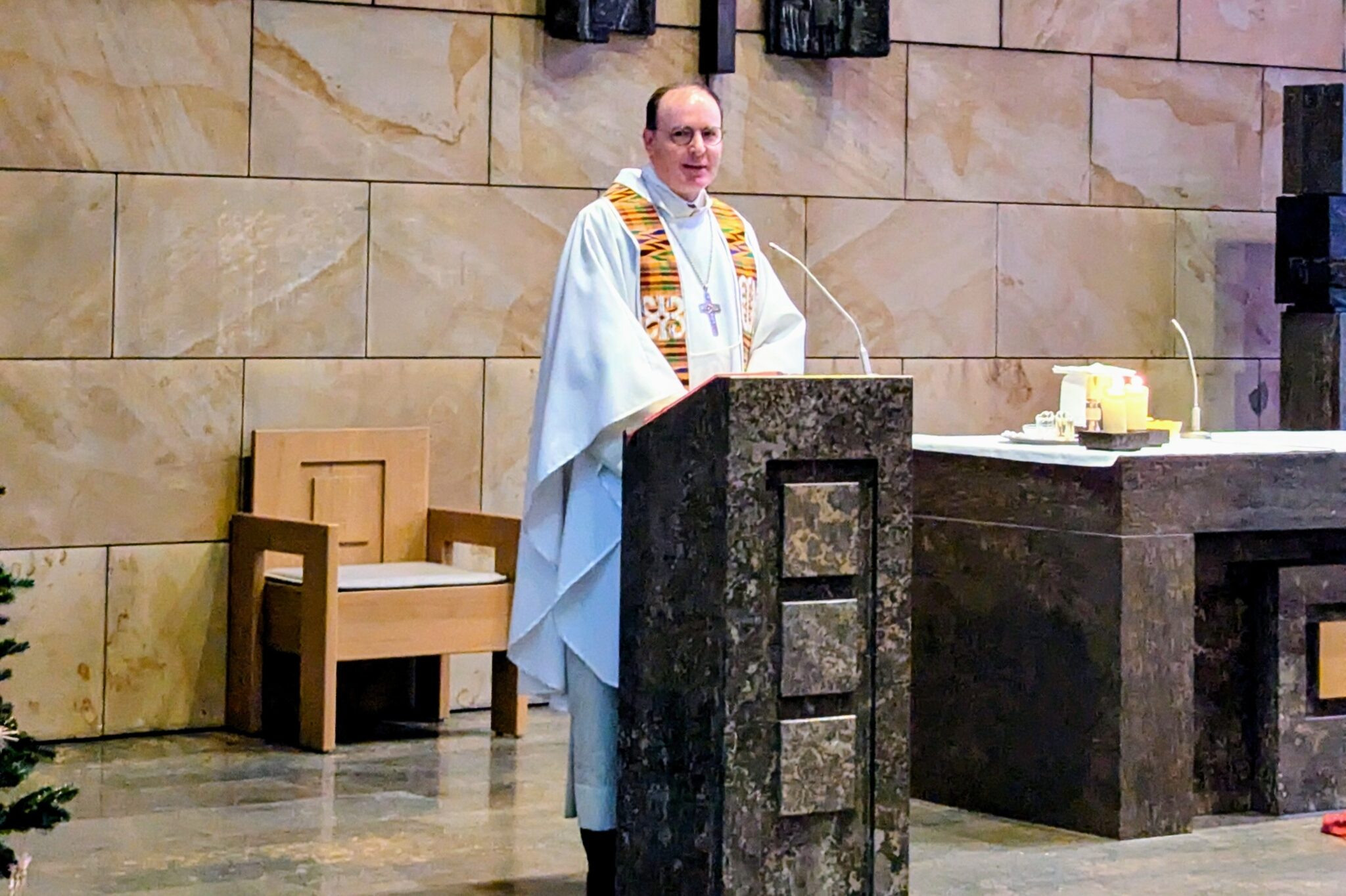 Ein Stern der Hoffnung: Predigt von Weihbischof Paul Reder zu Epiphanie ...